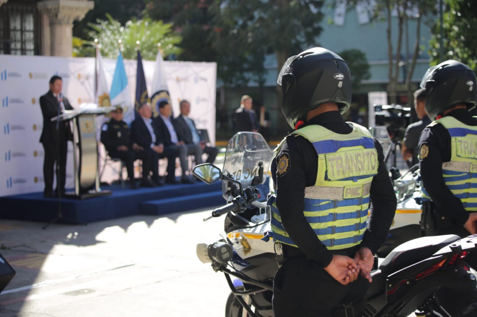 Agentes policiales estrenan motocicletas | La Voz de Guate