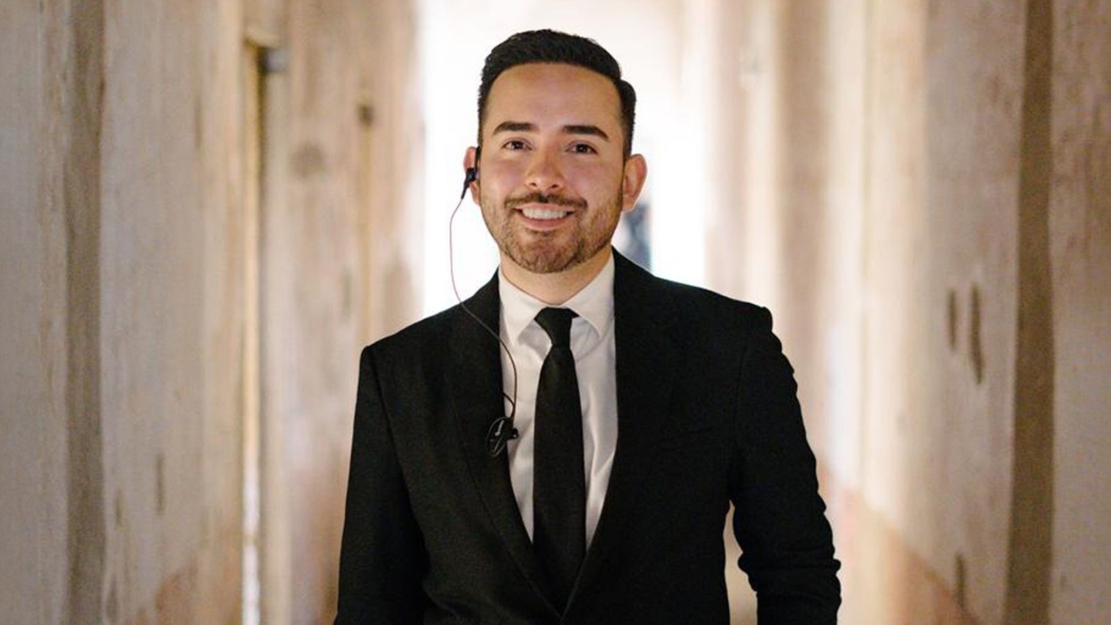 Estuardo Reyna impone una tendencia: El wedding planner de las bodas ...